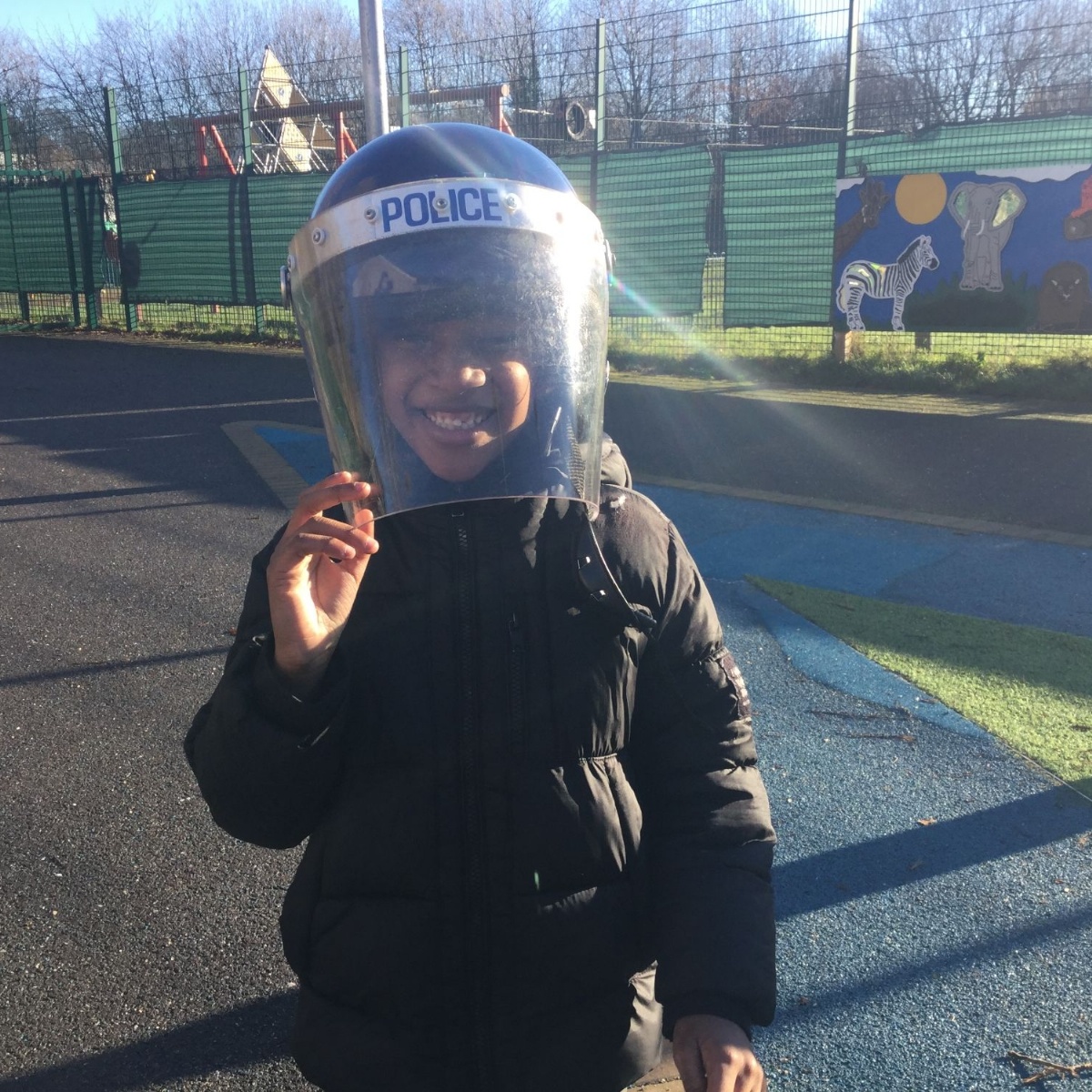 Riverside School - Police Visit to Primary SPC